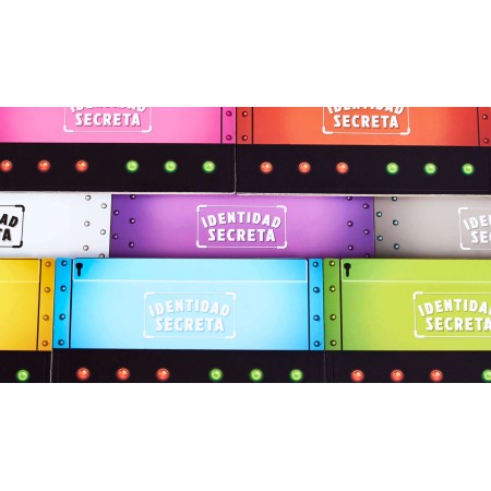 Jeu de société d’identité secrète : devinez et révélez des personnages ...